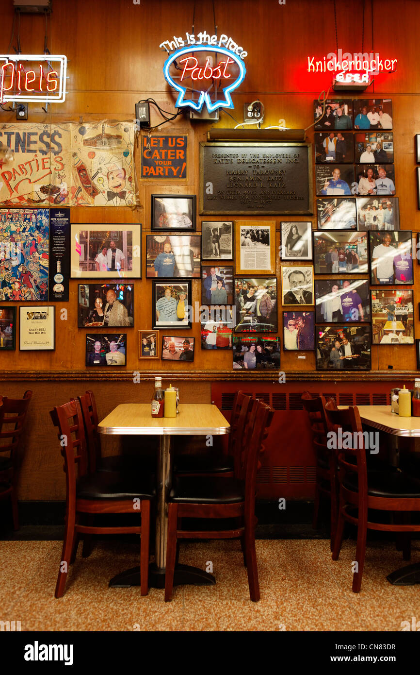 City table hi-res stock photography and images - Alamy