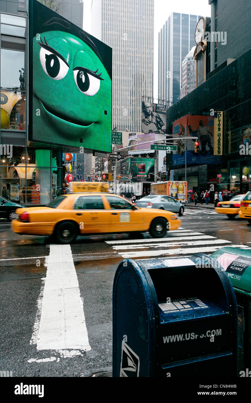 United States, New York City, Manhattan, Midtown, Times Square, M&M's ...