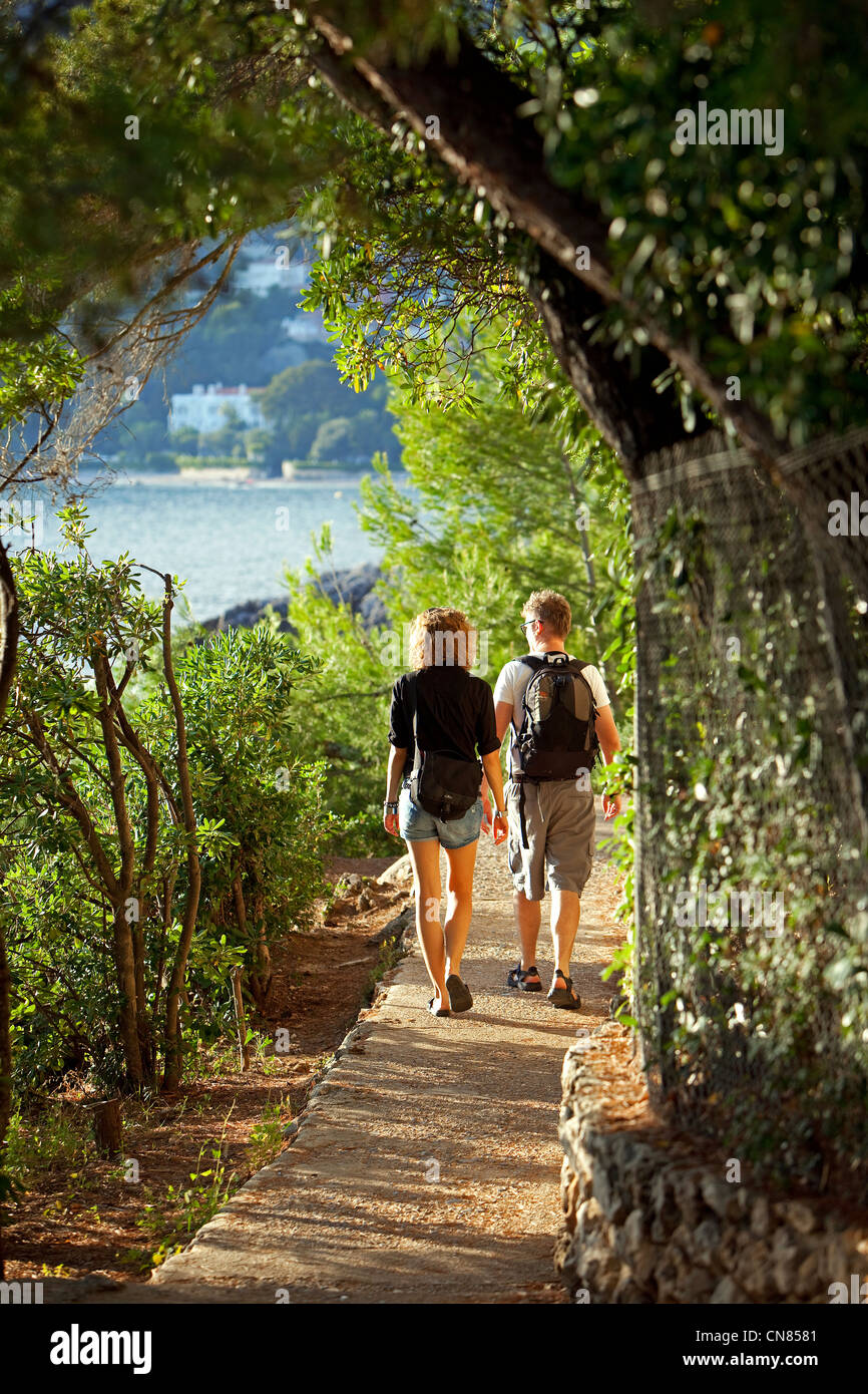France, Alpes Maritimes, Roquebrune Cap Martin, Cap Martin, coastal ...