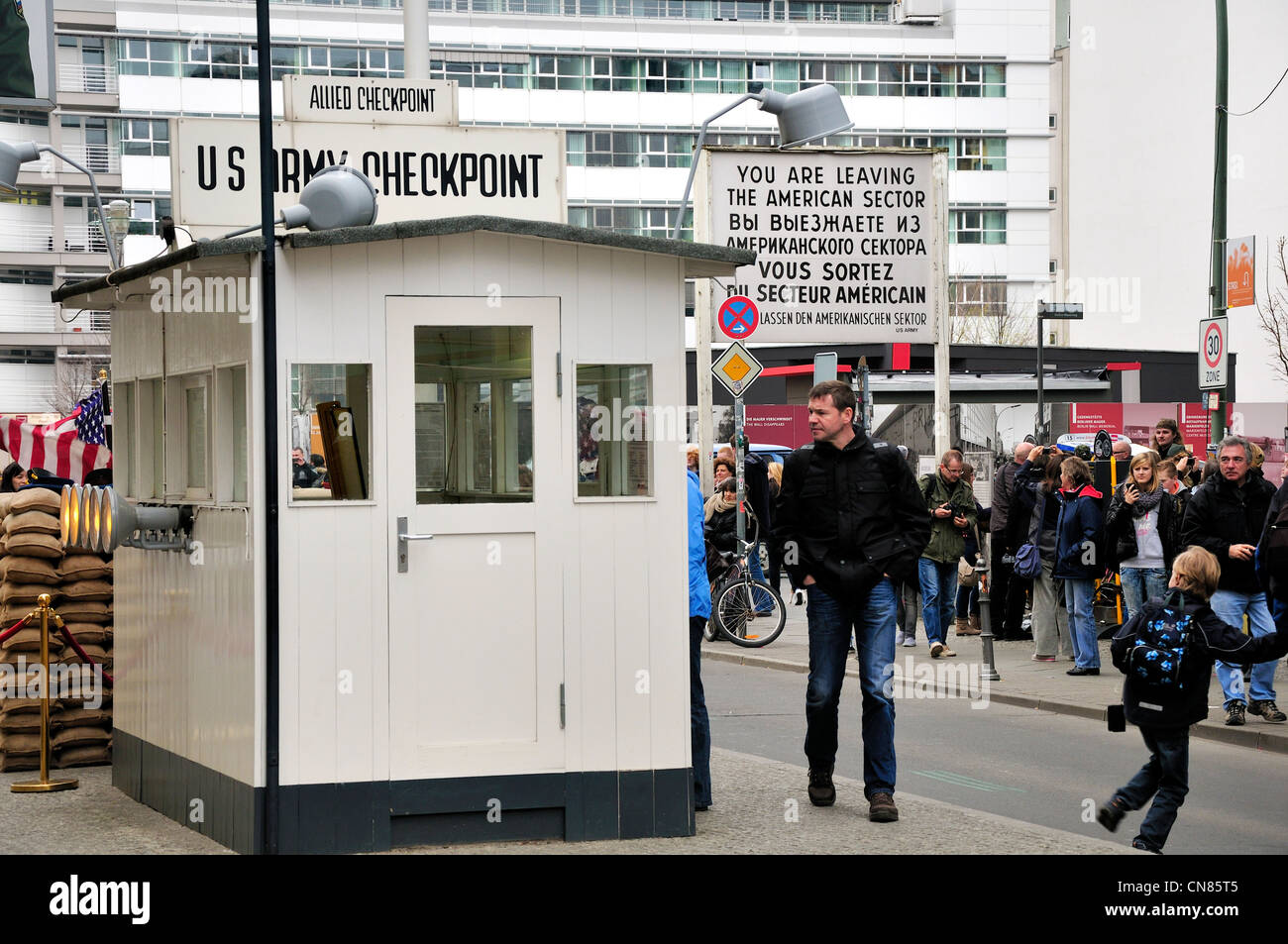 Checkpoint charlie replica hi-res stock photography and images - Alamy