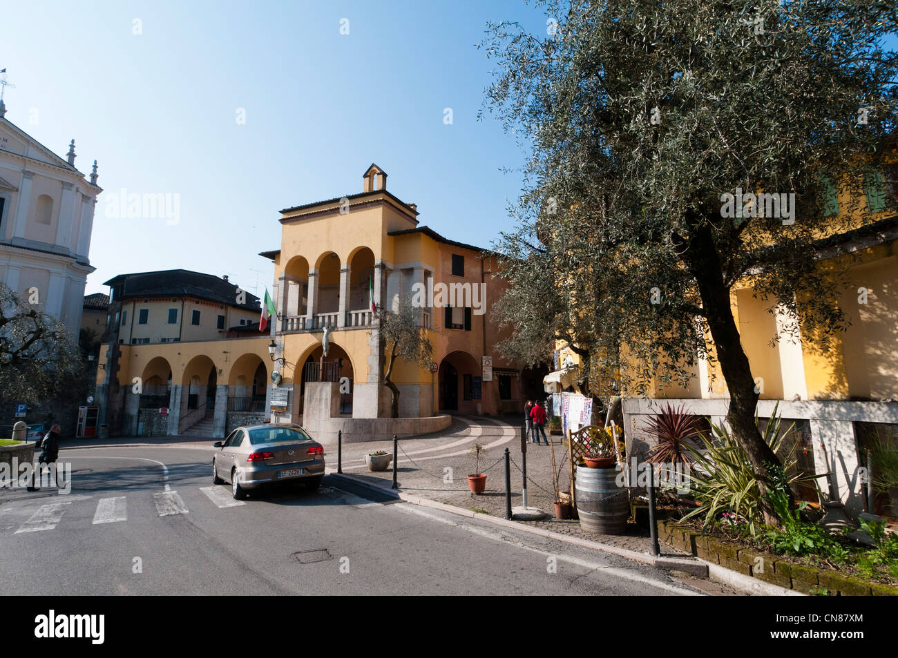 Gardone Alta, Lago di Garda, Lombardia, Italy Stock Photo - Alamy