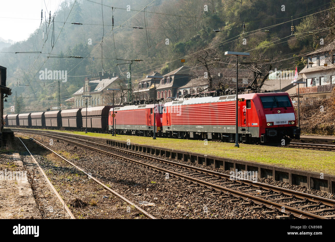 DB freight train passing through Bacharach in UNESCO listed "Upper ...