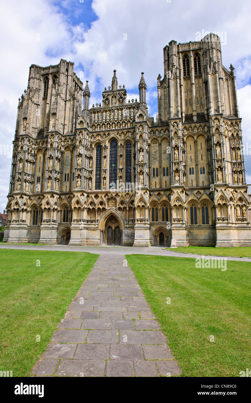 Seat of bishop of wells hi-res stock photography and images - Alamy