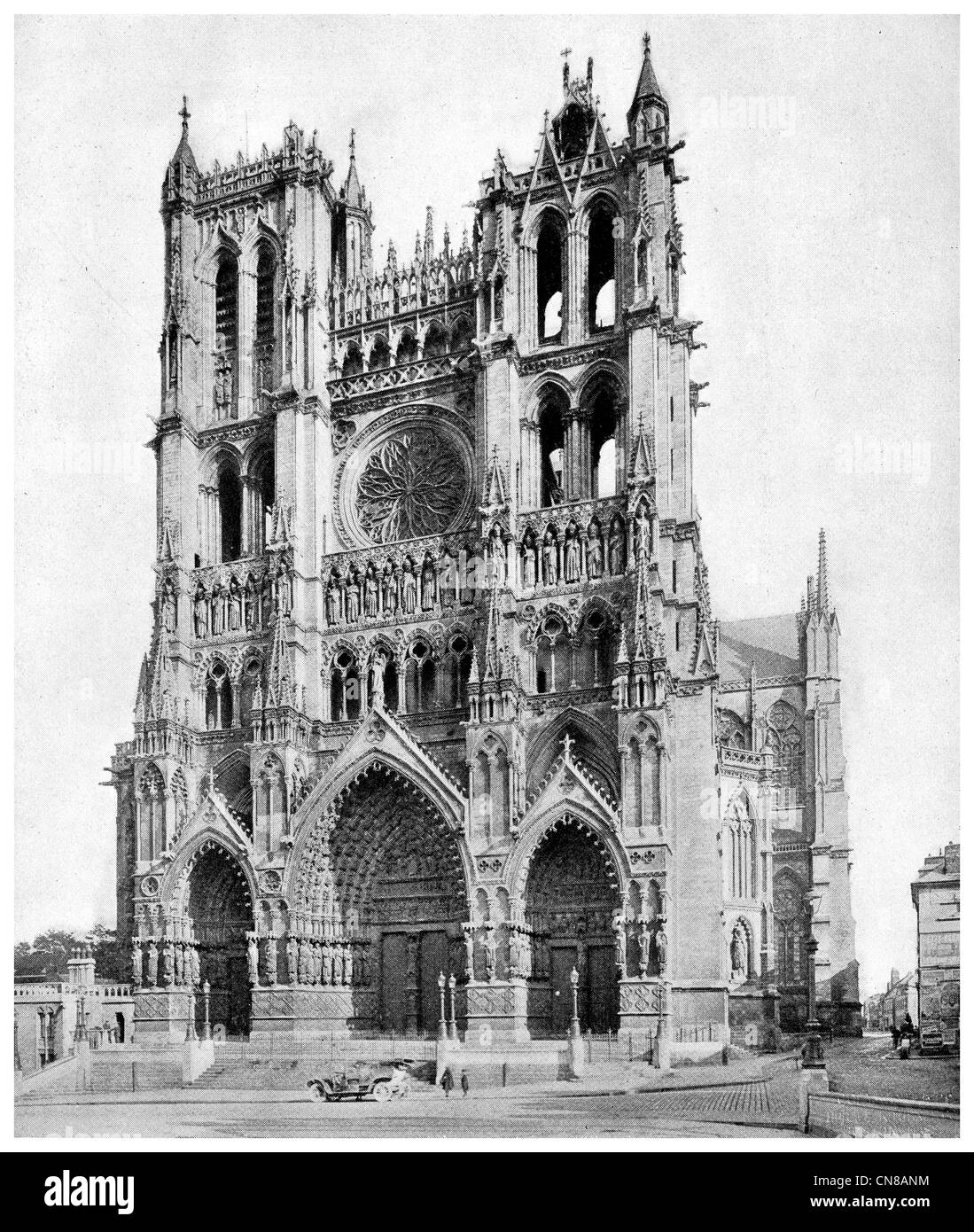 Amiens cathedral front Black and White Stock Photos & Images - Alamy