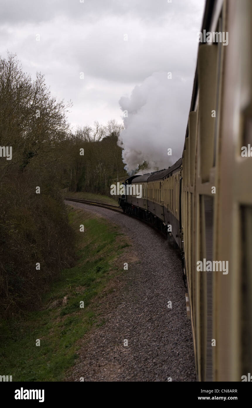 Steam train on bend hi-res stock photography and images - Alamy