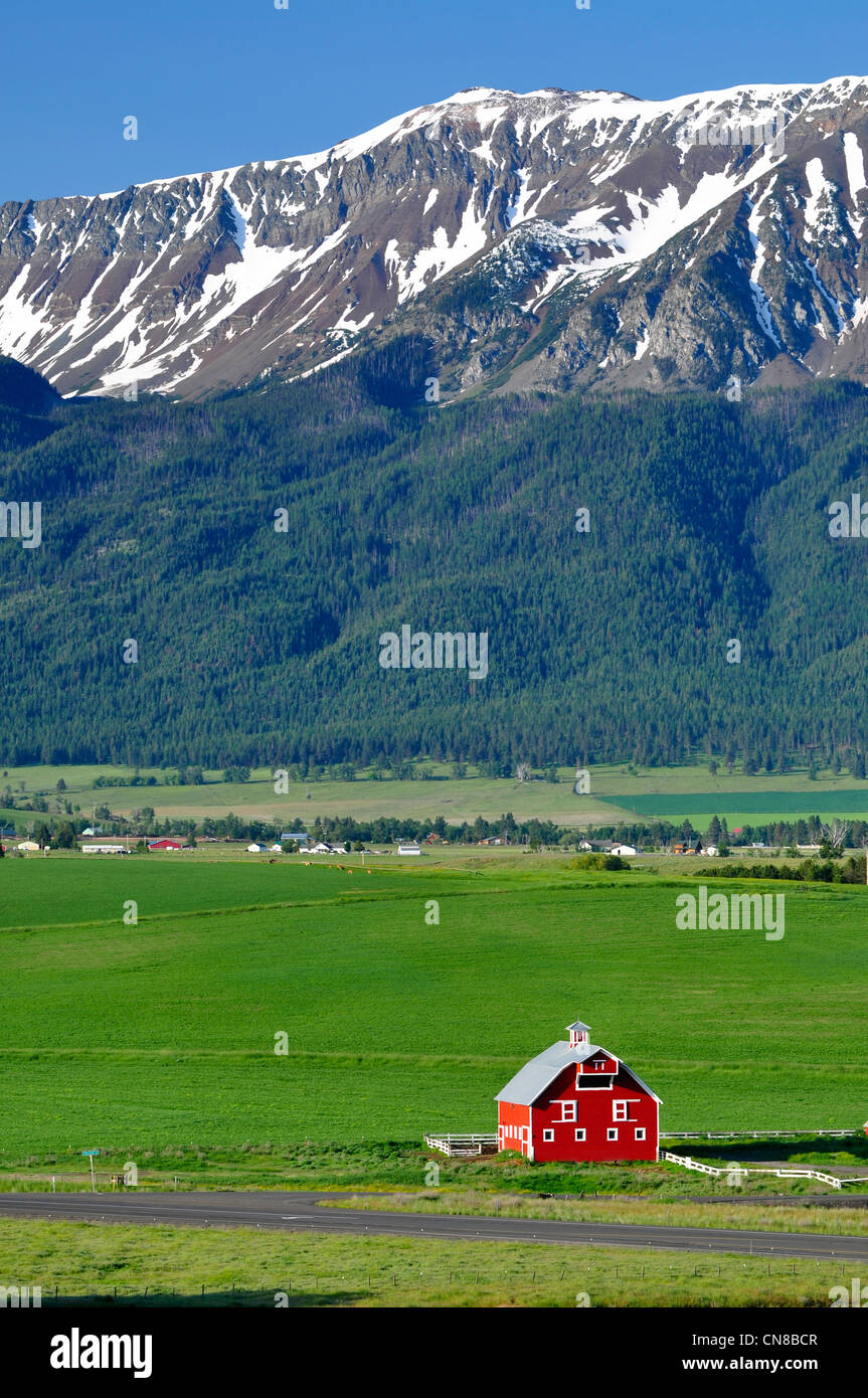 Wallowa Valley and the Wallowa Mountains in Northeast Oregon Stock ...