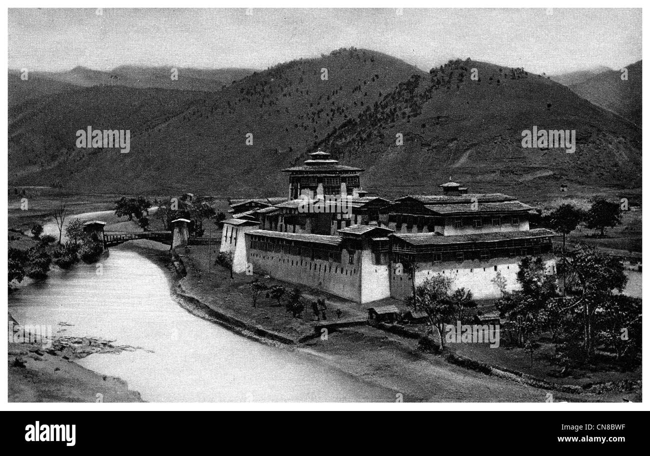 Built constructed zhabdrung shabdrung ngawang namgyal in 1637 38 hi-res ...