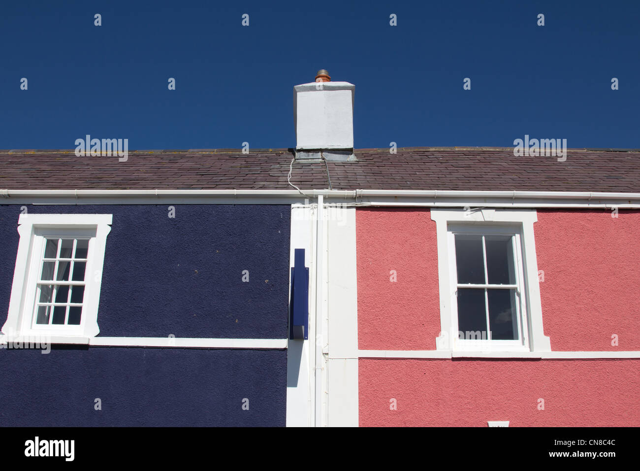 Deep set windows hi-res stock photography and images - Alamy