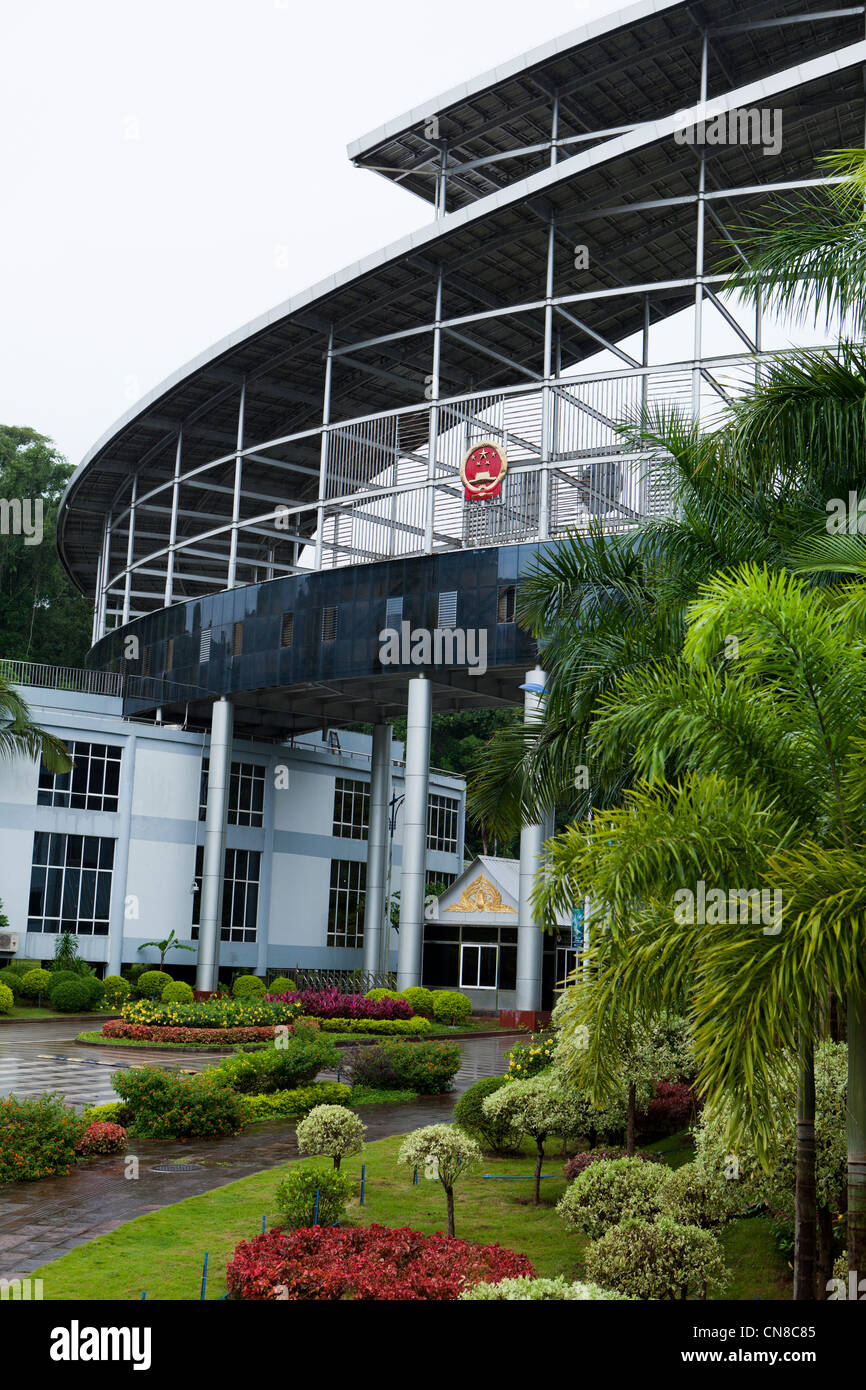 Mohan China border exit in China Stock Photo - Alamy
