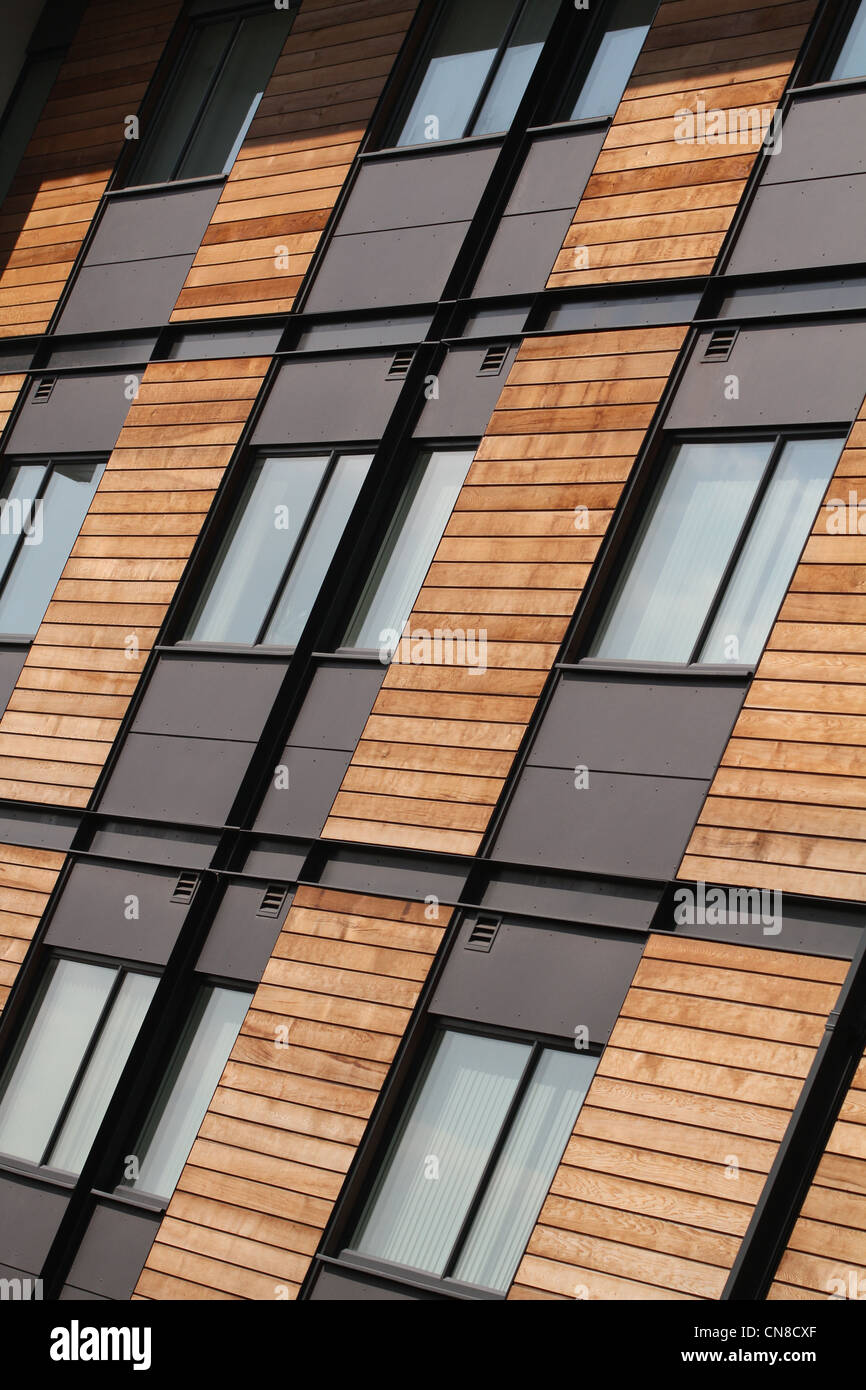 Apartments and windows hi-res stock photography and images - Alamy