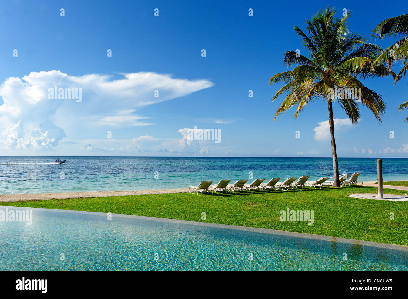 The bahamas beach hi-res stock photography and images - Alamy