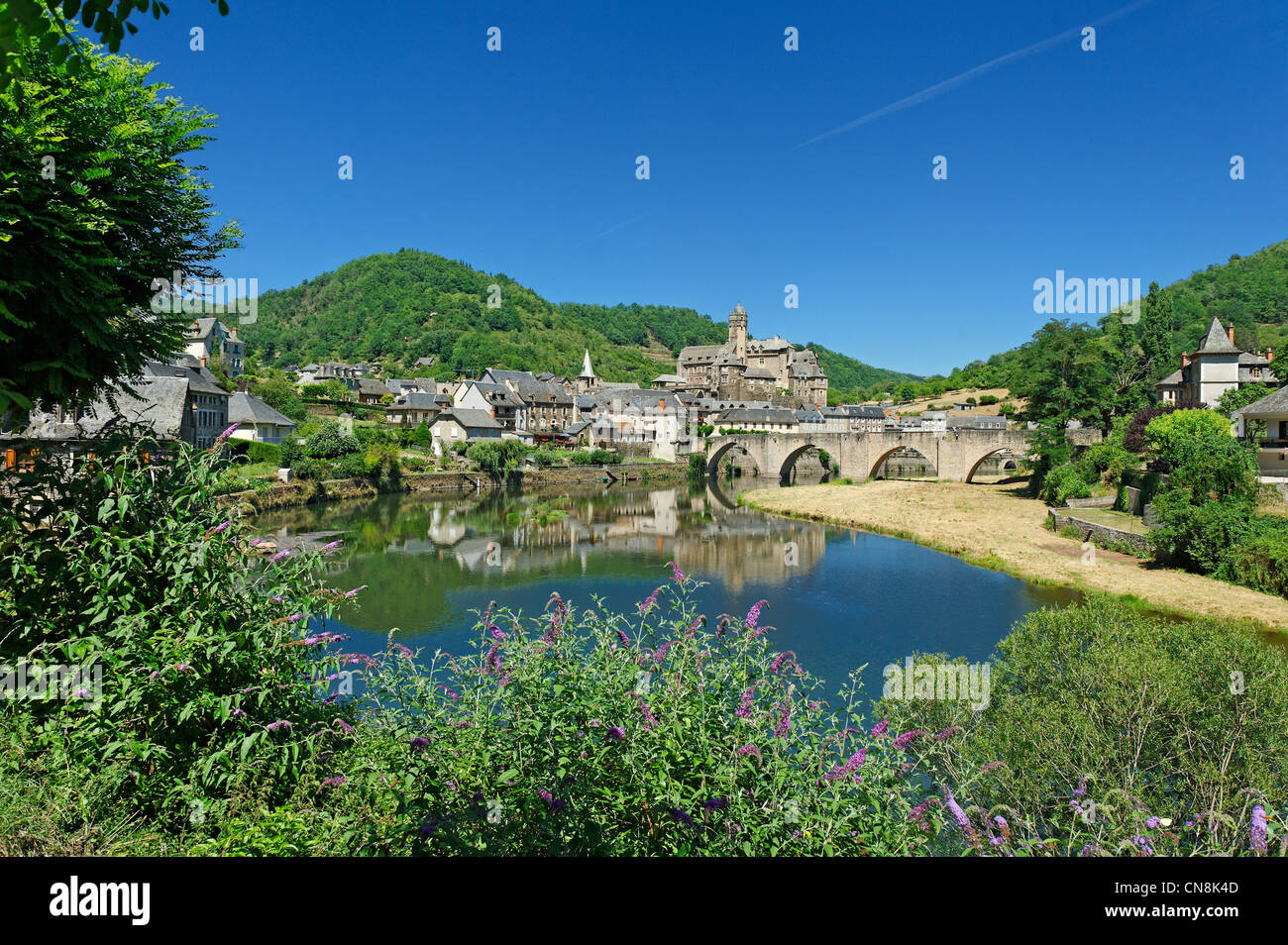 France, Aveyron, Lot Valley, Estaing, labelled Les Plus Beaux Villages ...