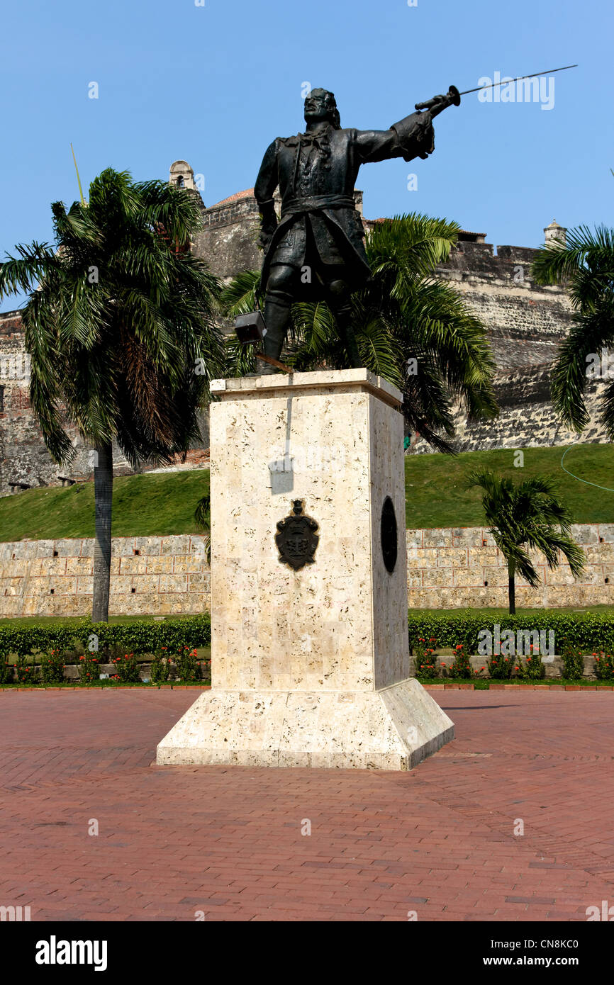 Statue of Don Blas de Lezo before the background of the old Spanish ...