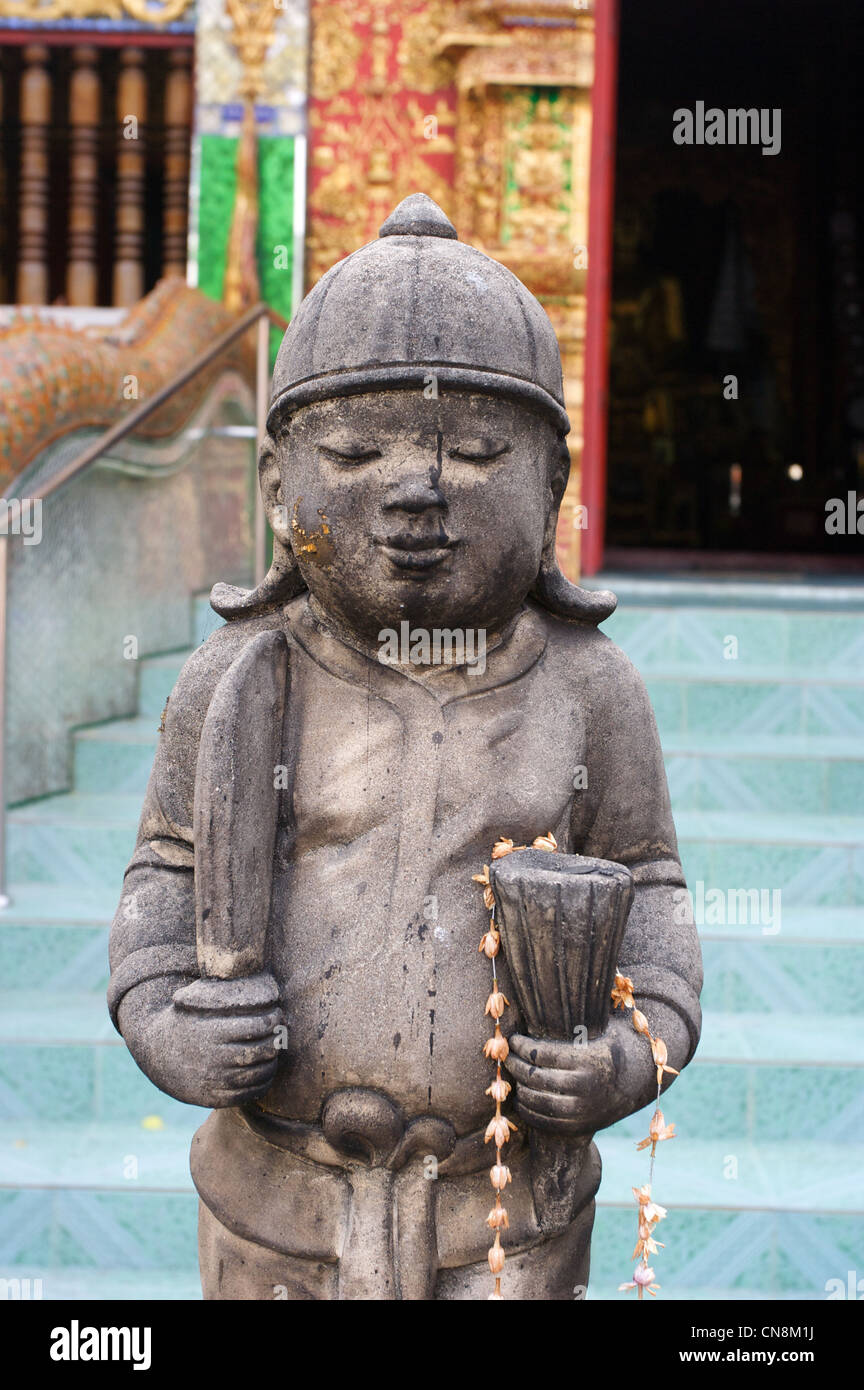 Boy at temple hi-res stock photography and images - Alamy