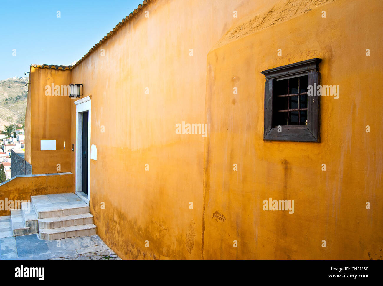 Beautiful traditional yellow house hi-res stock photography and images ...