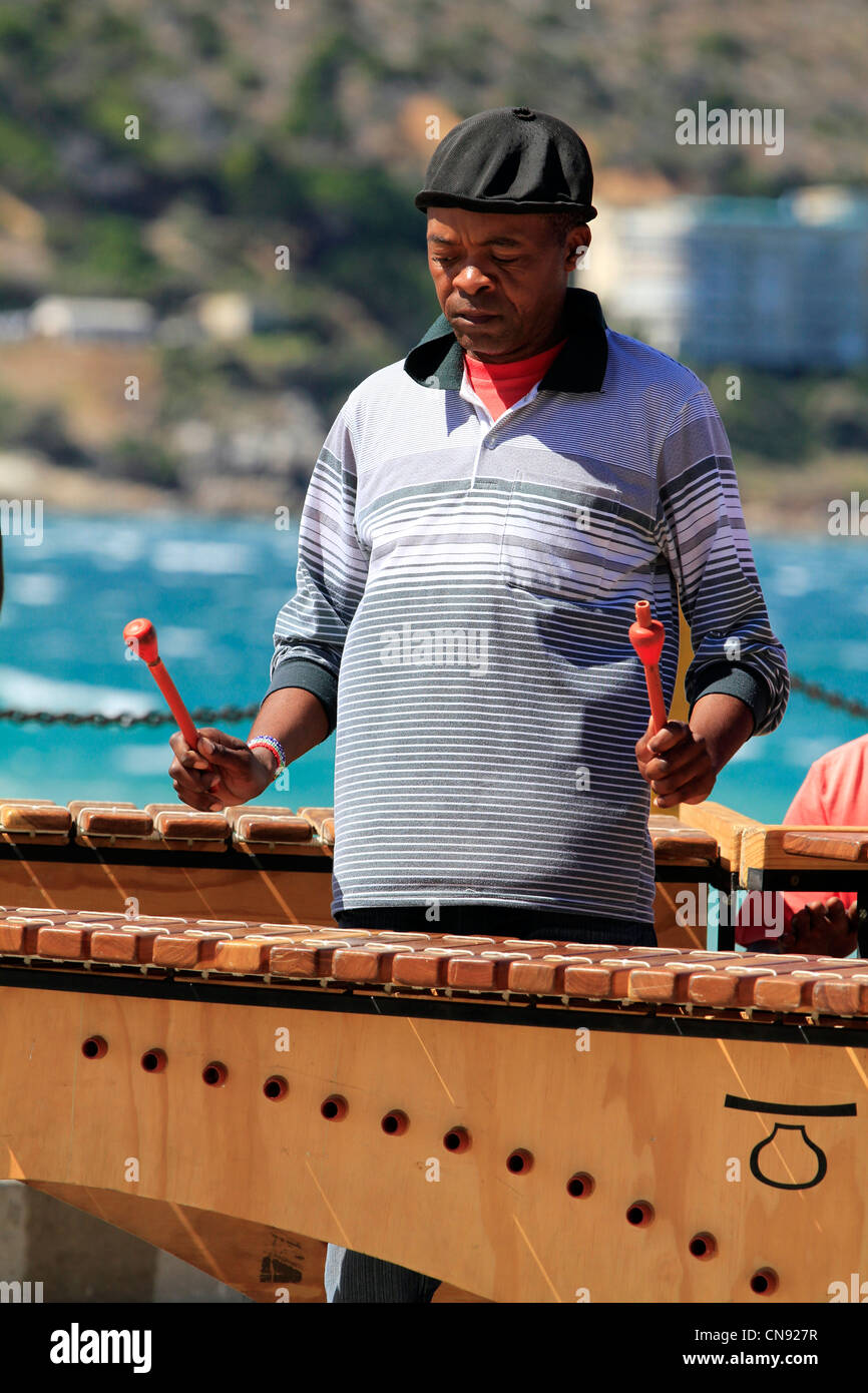 African xylophone hi-res stock photography and images - Alamy