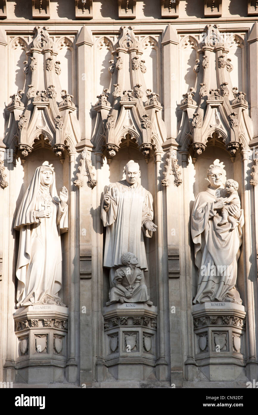 Martin luther king statue westminster hi-res stock photography and ...