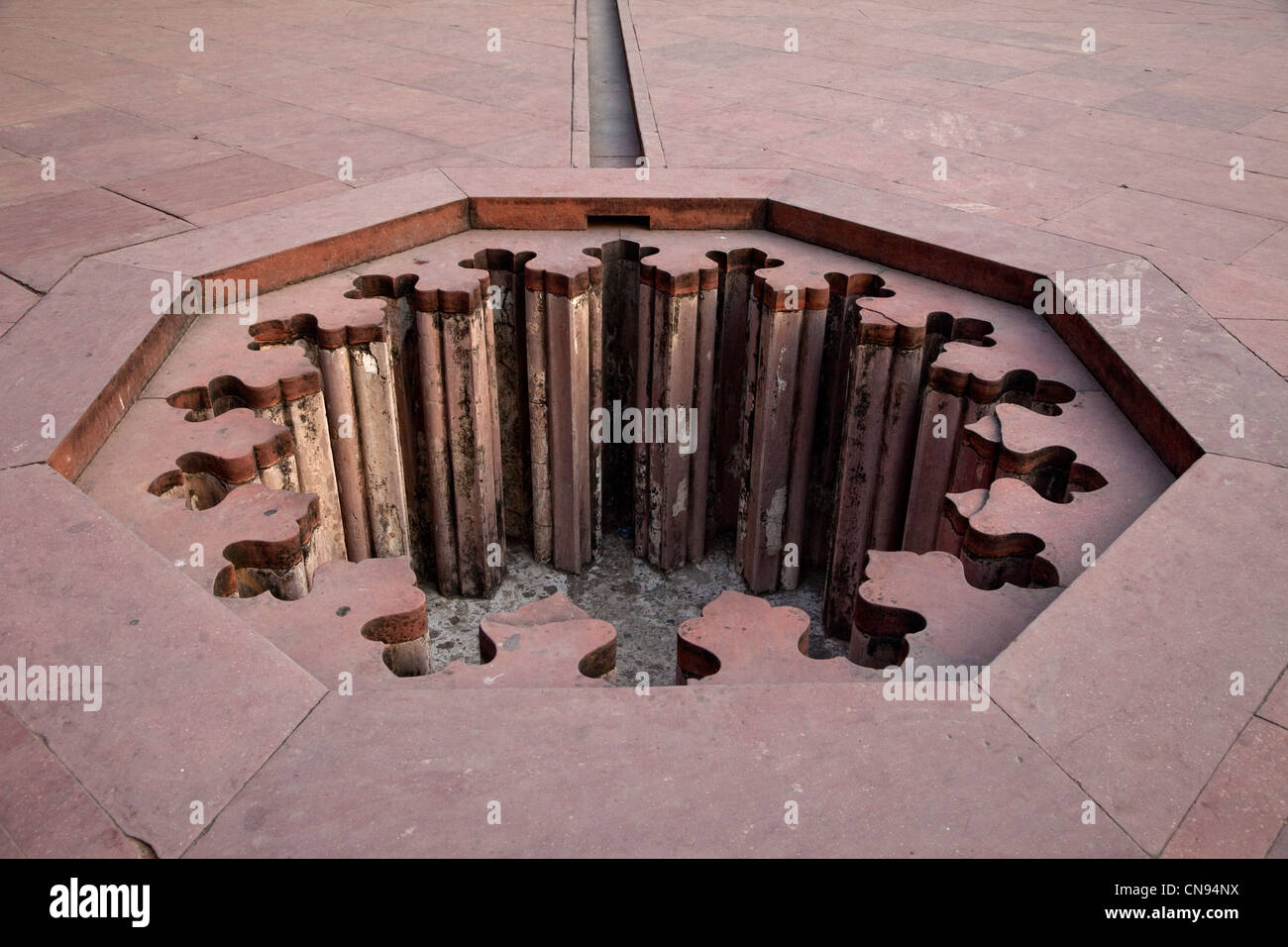Agra, India. Agra Fort, Jahangiri Mahal. Octagonal Fountain Stock Photo ...