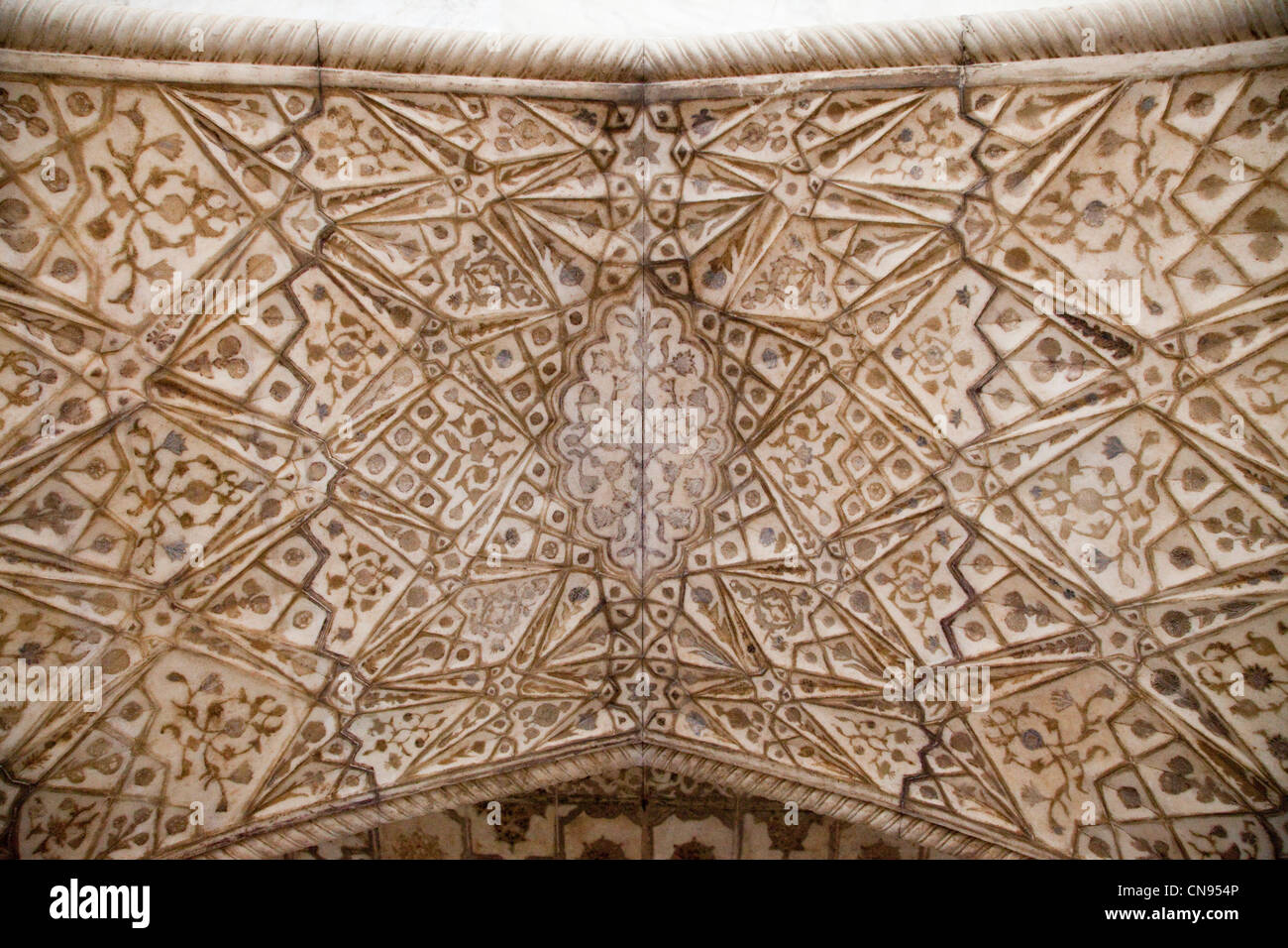 Islamic ceiling design hi-res stock photography and images - Alamy