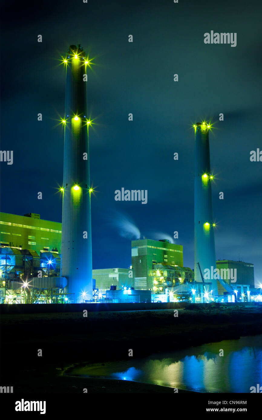 Power plant industry long exposure hi-res stock photography and images ...