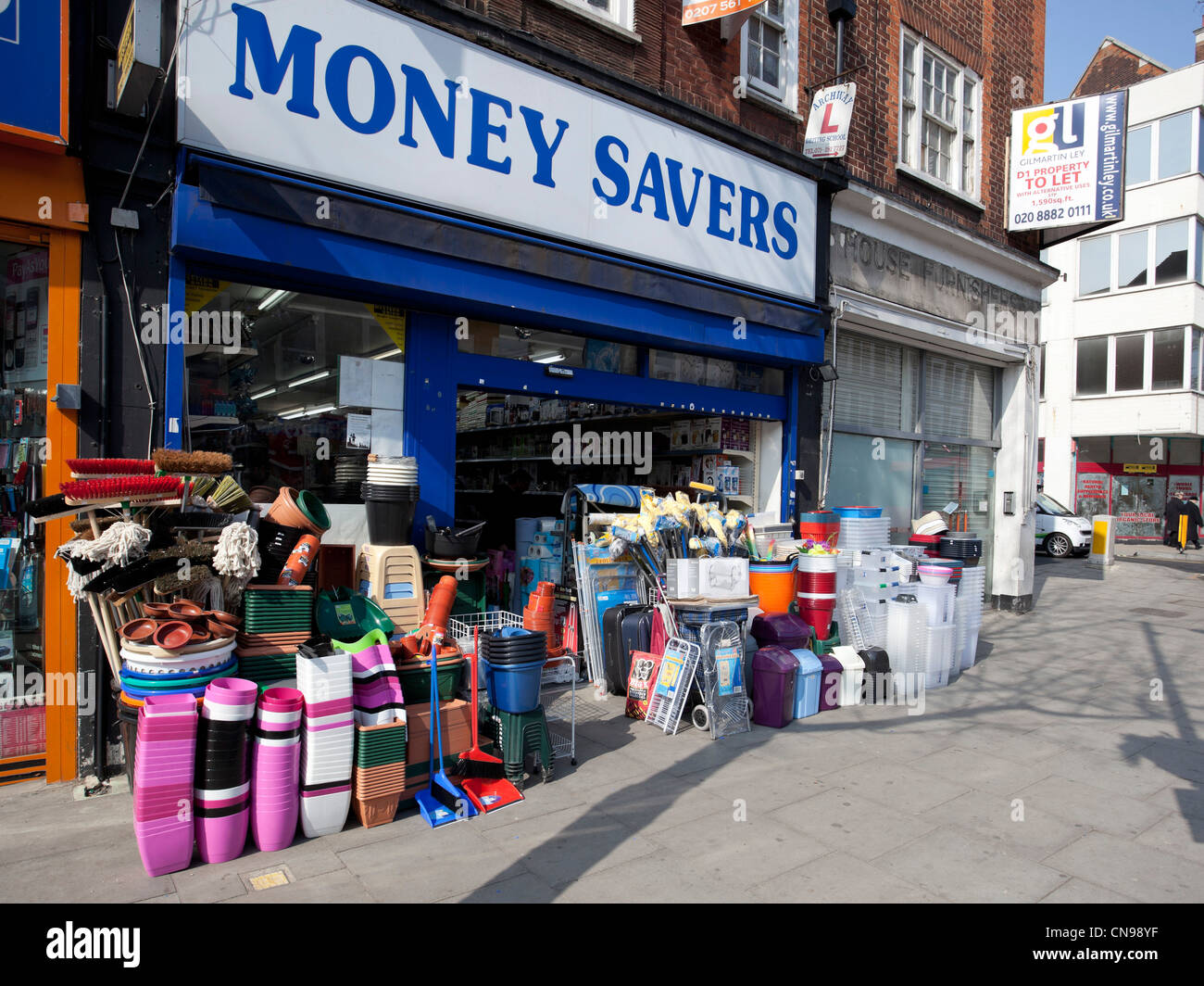 Savers shop hi-res stock photography and images - Alamy