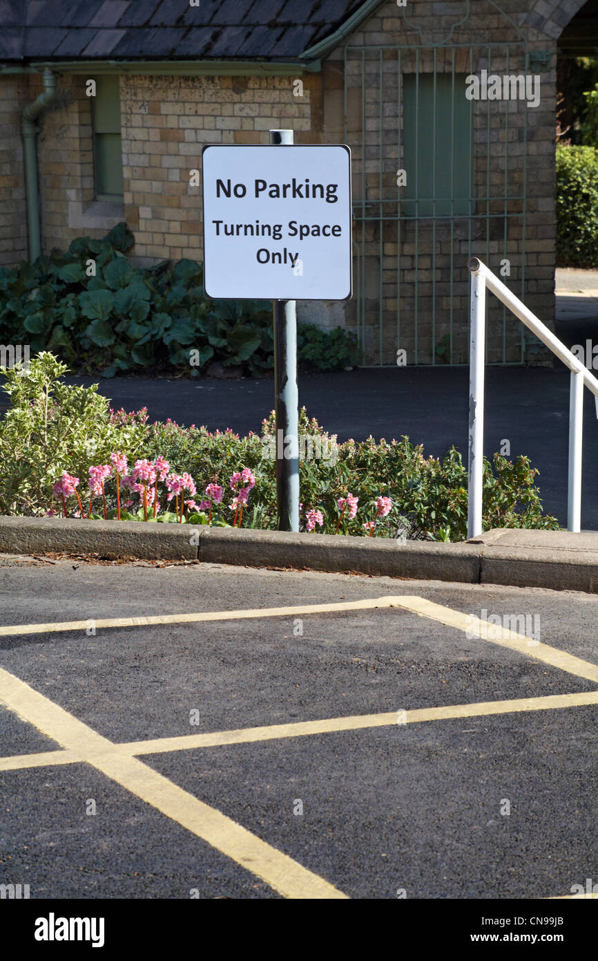 No parking turning space only sign Stock Photo - Alamy