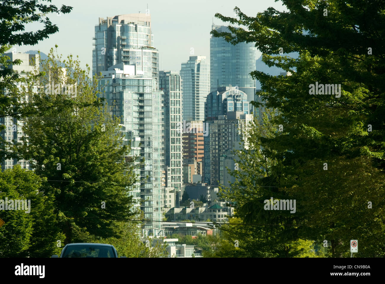 Office buildings cbd vancouver hi-res stock photography and images - Alamy
