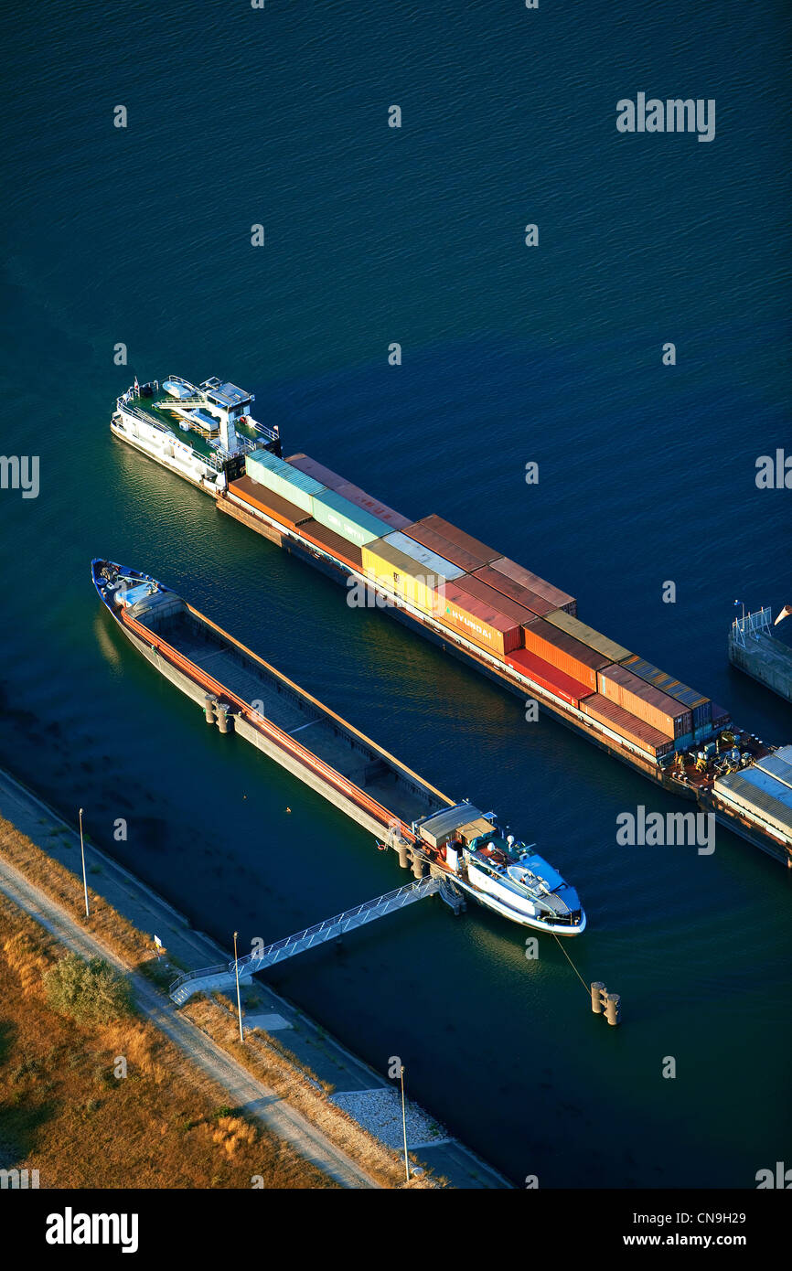 Avignon station aerial hi-res stock photography and images - Alamy