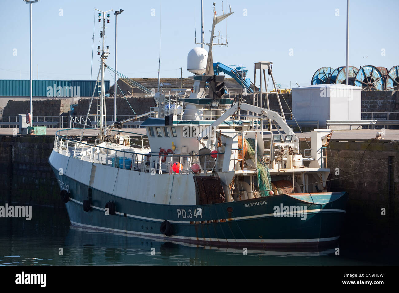Landing at peterhead hi-res stock photography and images - Alamy