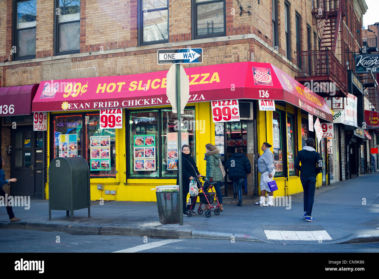 99 cent store sign hi-res stock photography and images - Alamy