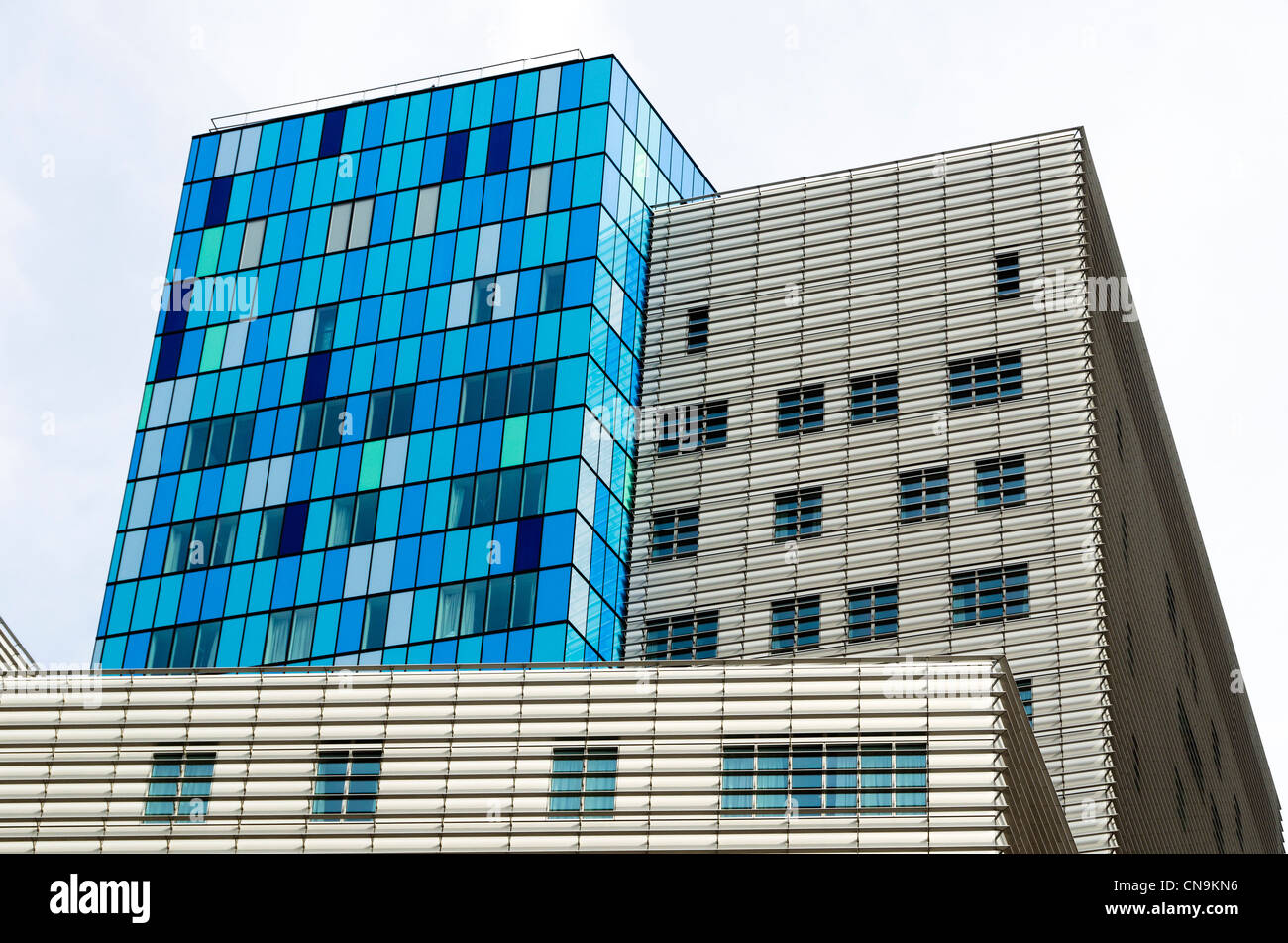 Royal london hospital building hi-res stock photography and images - Alamy