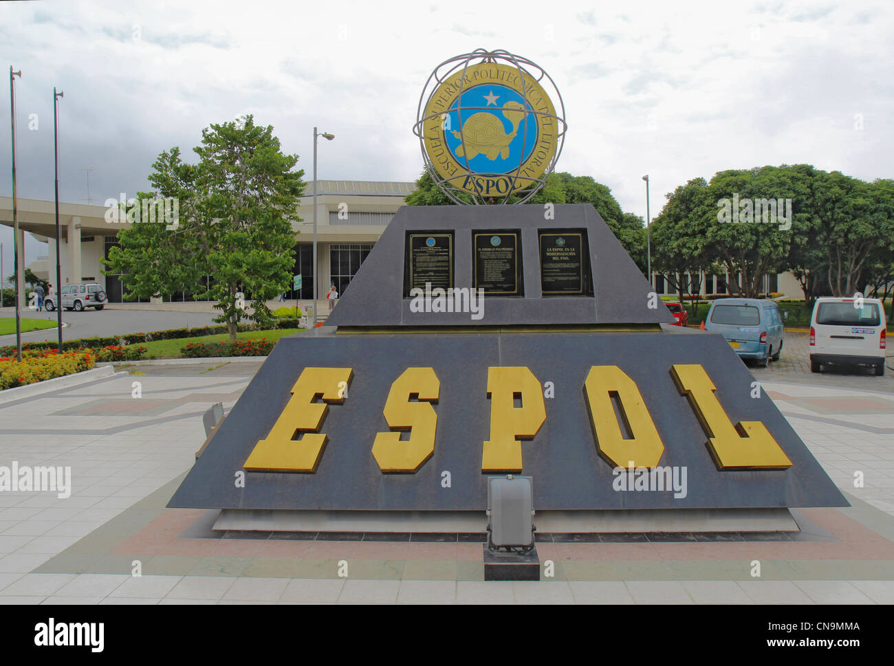 A plaza and administration building at ESPOL (Escuela Superior ...