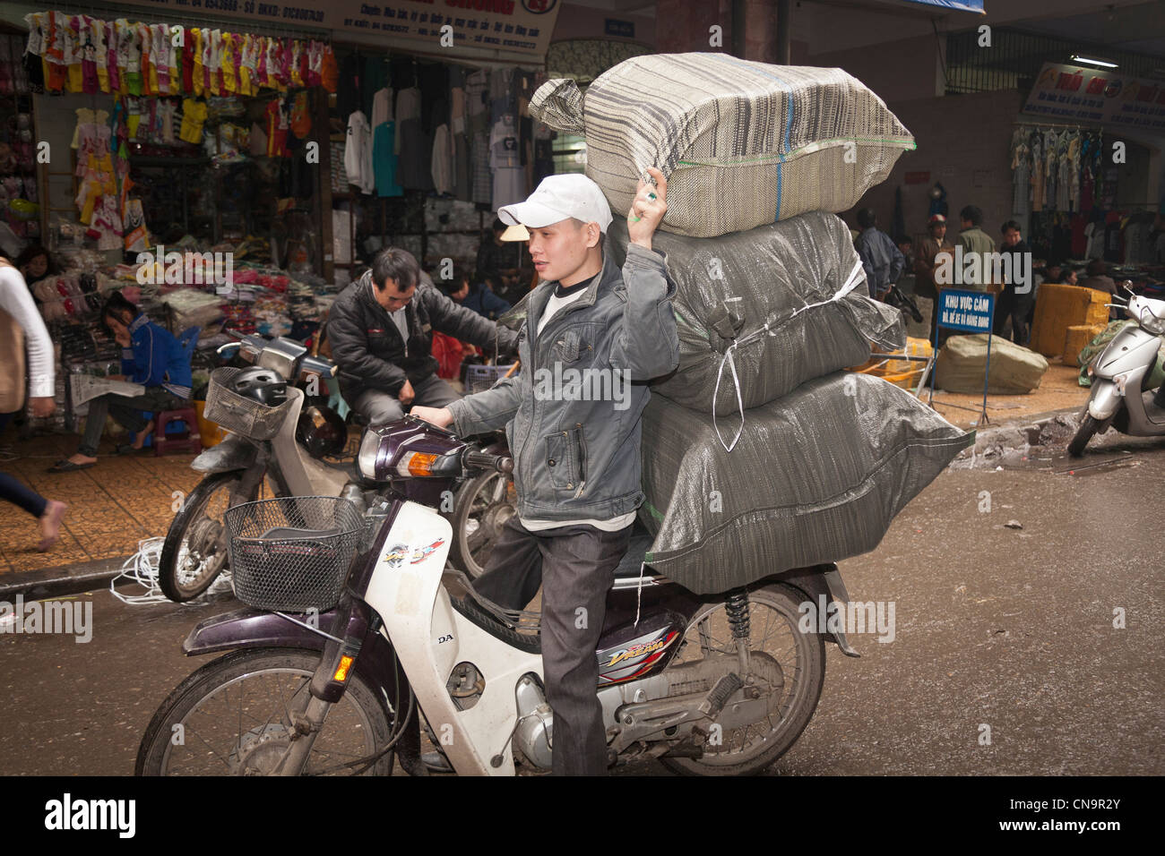 Motorbike asia overloaded hi-res stock photography and images - Alamy