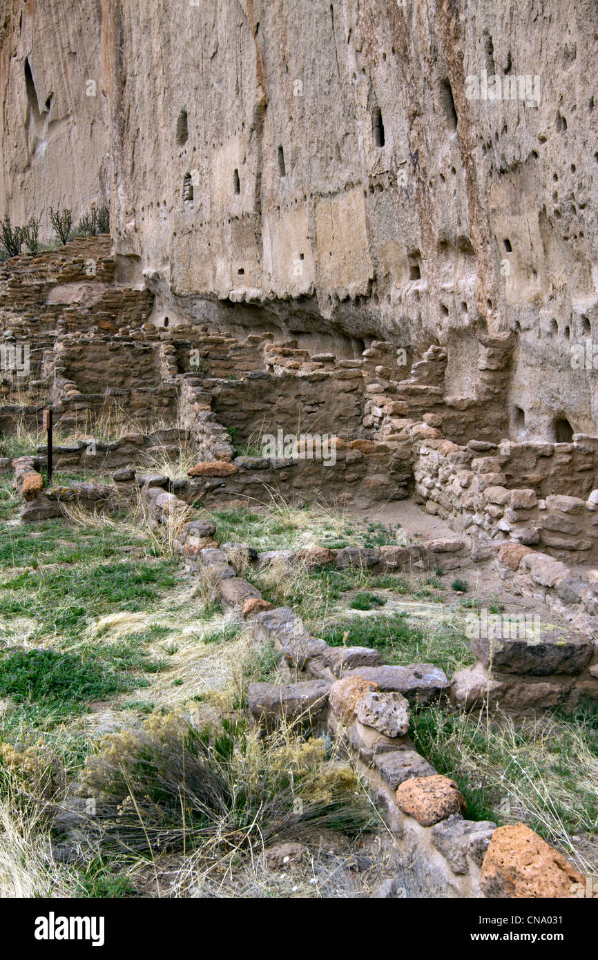 Native american habitat hi-res stock photography and images - Alamy
