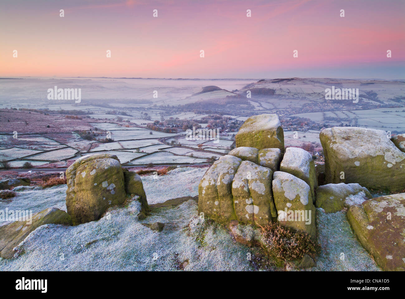 Froggatt Edge Curbar edge sunrise Derbyshire Peak District England GB ...