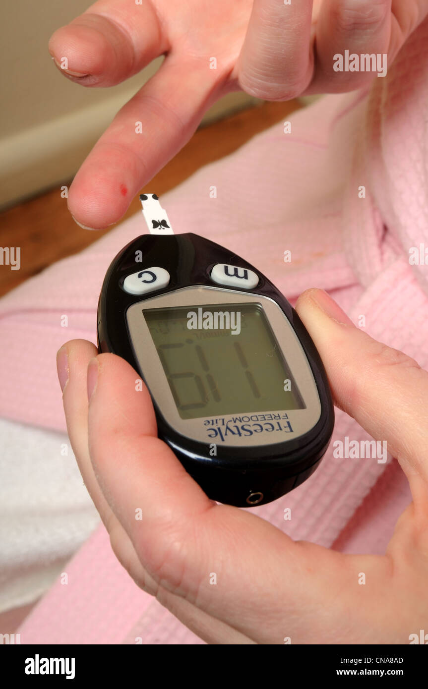 Diabetes testing hi-res stock photography and images - Alamy