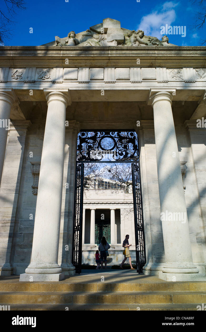 The Rodin Museum features the work of famous sculpture August Rodin ...