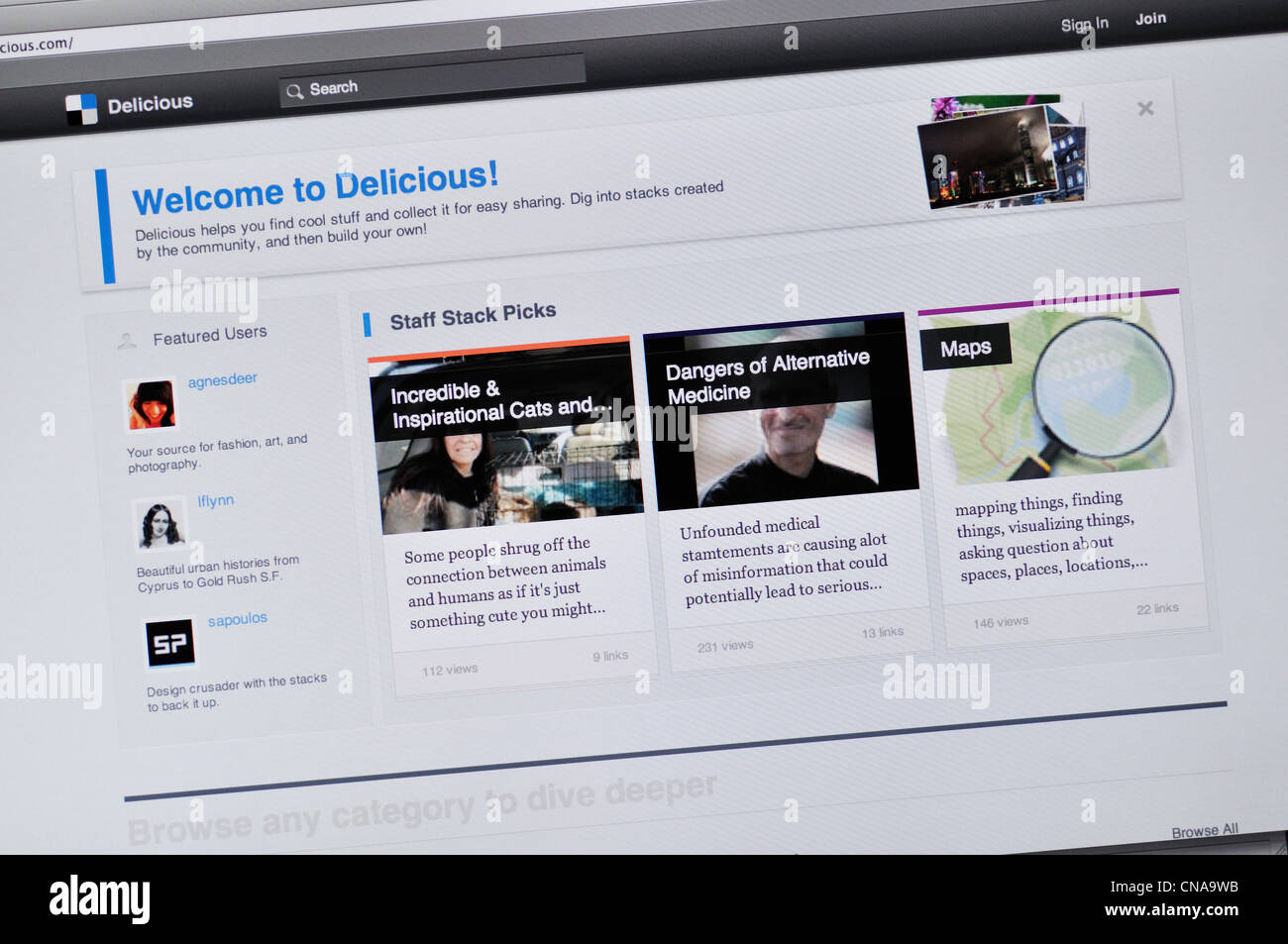 Bookmarking hi-res stock photography and images - Alamy