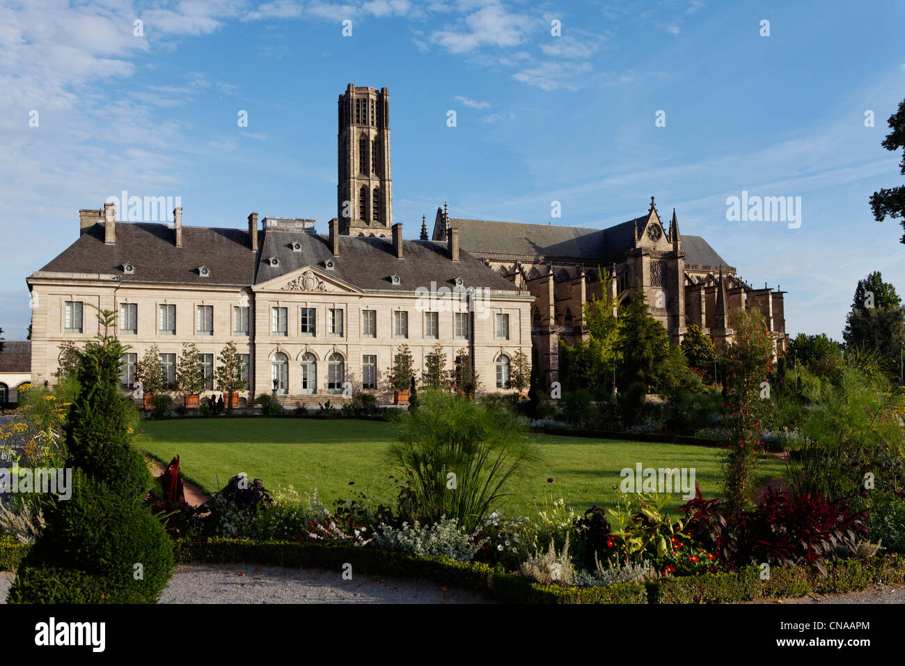 France, Haute Vienne, Limoges, cathedral of Saint Etienne, bishop's ...
