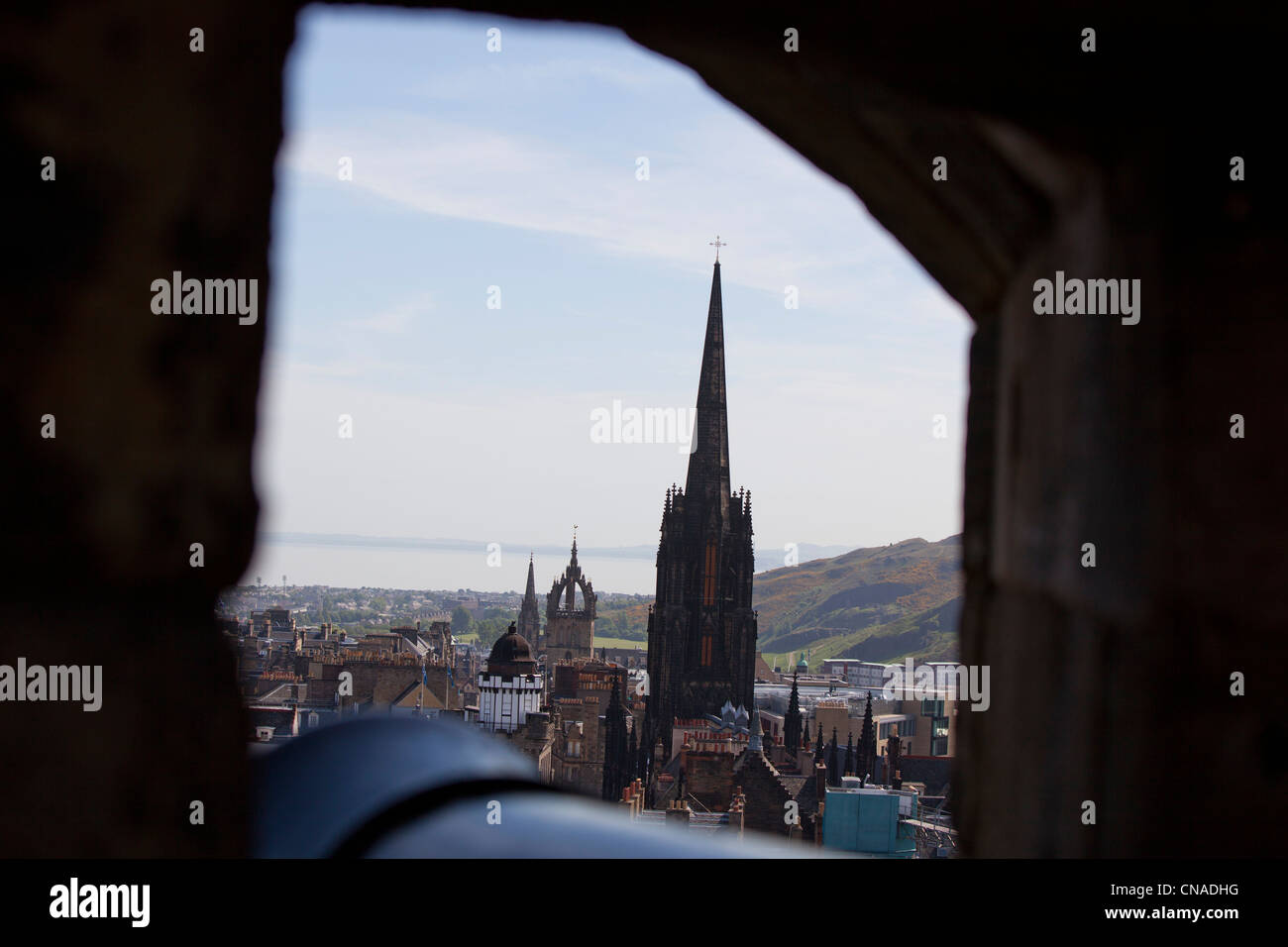 Edinburgh window view hi-res stock photography and images - Alamy