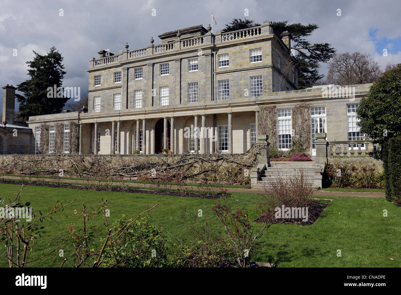 Saint hill Manor House, Church of Scientology in East Grinstead ...
