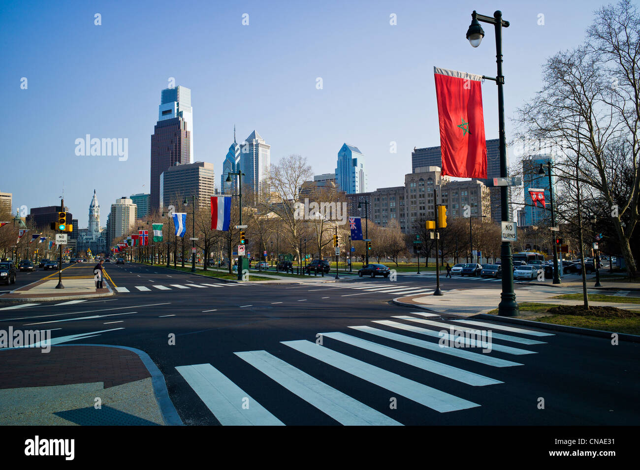 City skyline viewed from the Benjamin Franklin Parkway, Philadelphia ...