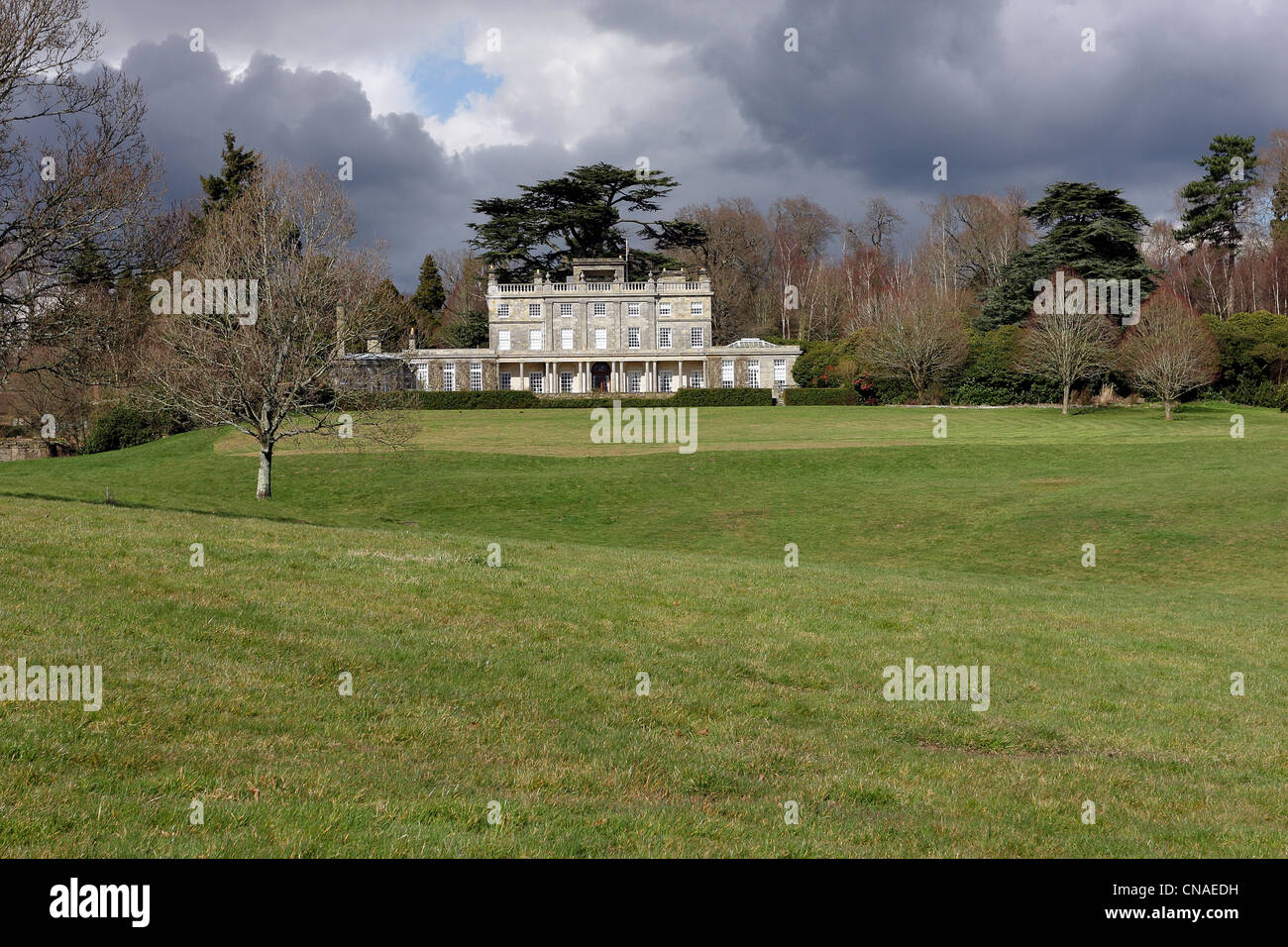 Saint hill Manor House, Church of Scientology in East Grinstead ...
