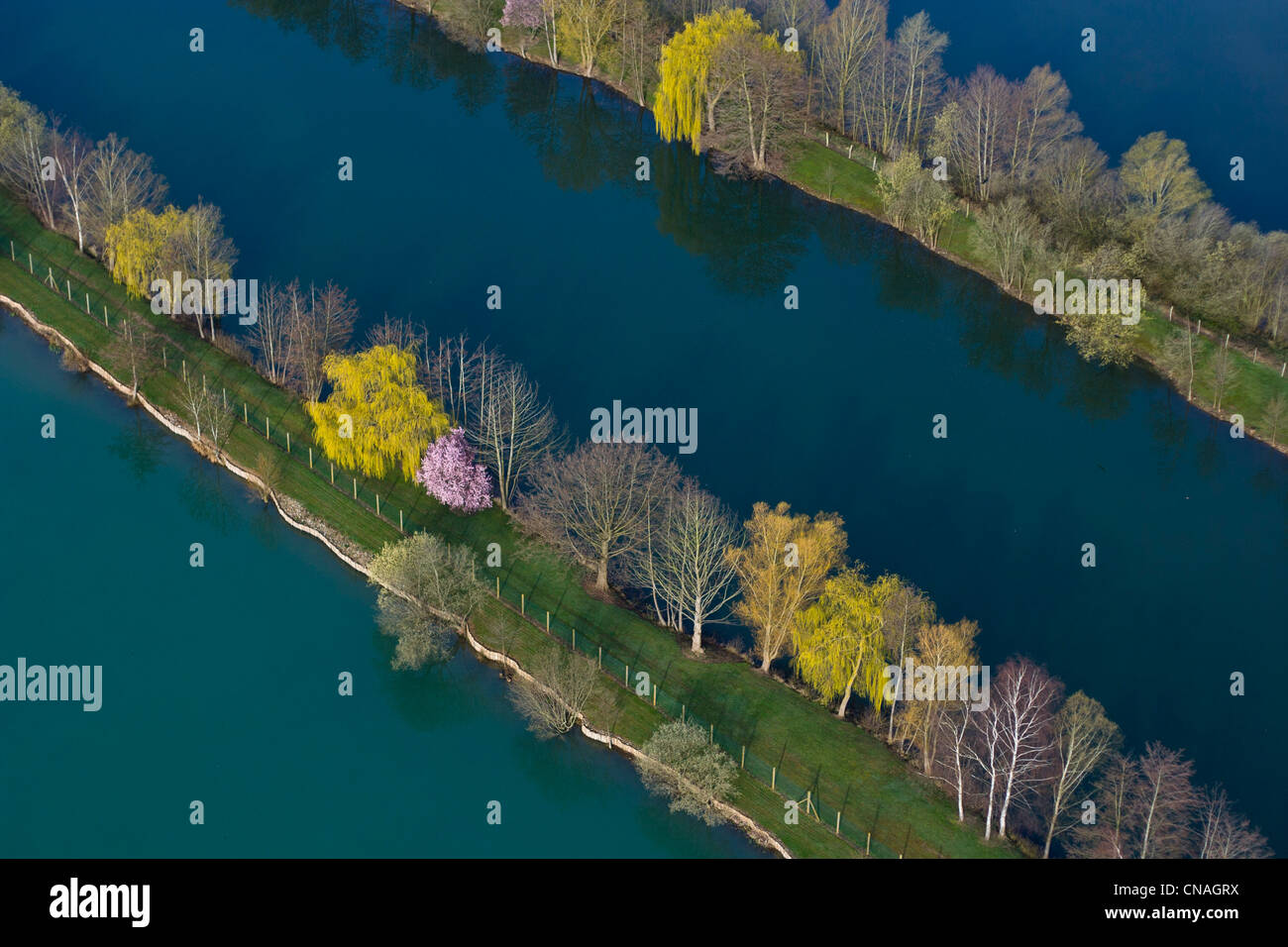 France, Eure, Fontaine Heudebourg, Les Closets, ponds of the Eure ...