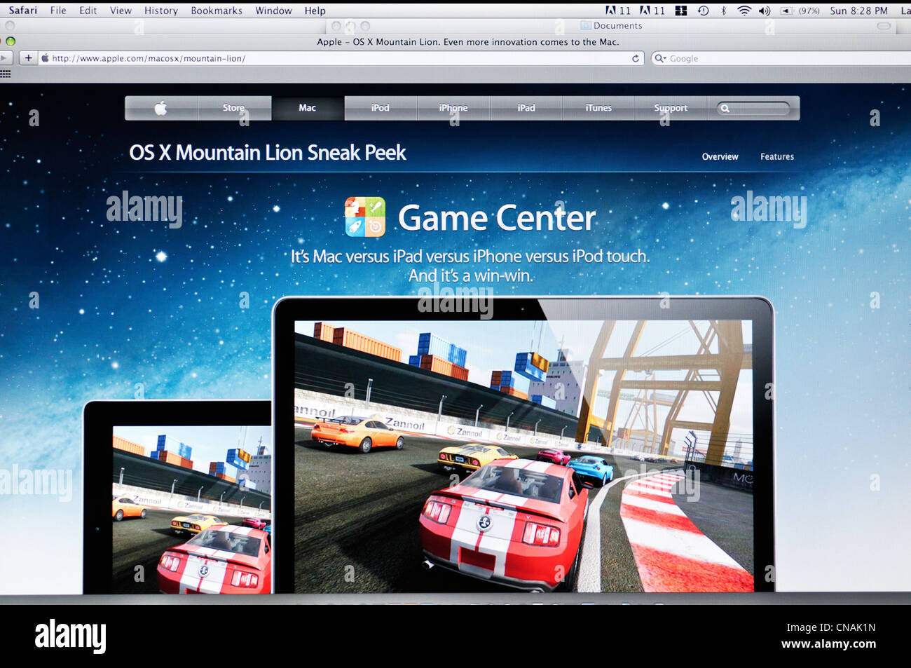 Apple website - Game Center Stock Photo - Alamy