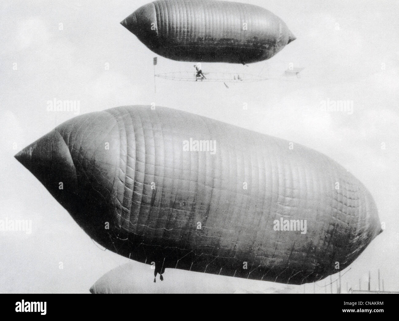 Old photo of Dirigible Balloon Race, Beechy Winner, 1908, in Long ...