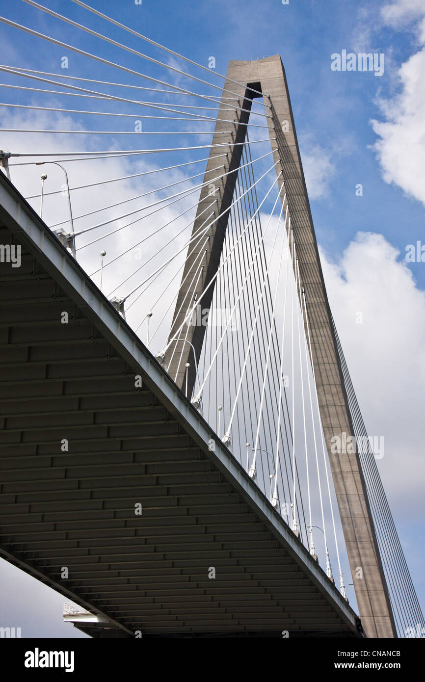 Arthur Ravenel bridge between Mount Pleasant and Charleston, South ...