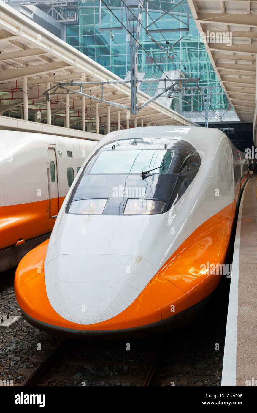 Taiwan High Speed Rail (THSR or HSR) train at Zuoying near Kaohsiung ...