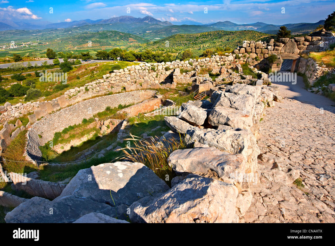 Mycenaean shaft graves hi-res stock photography and images - Alamy