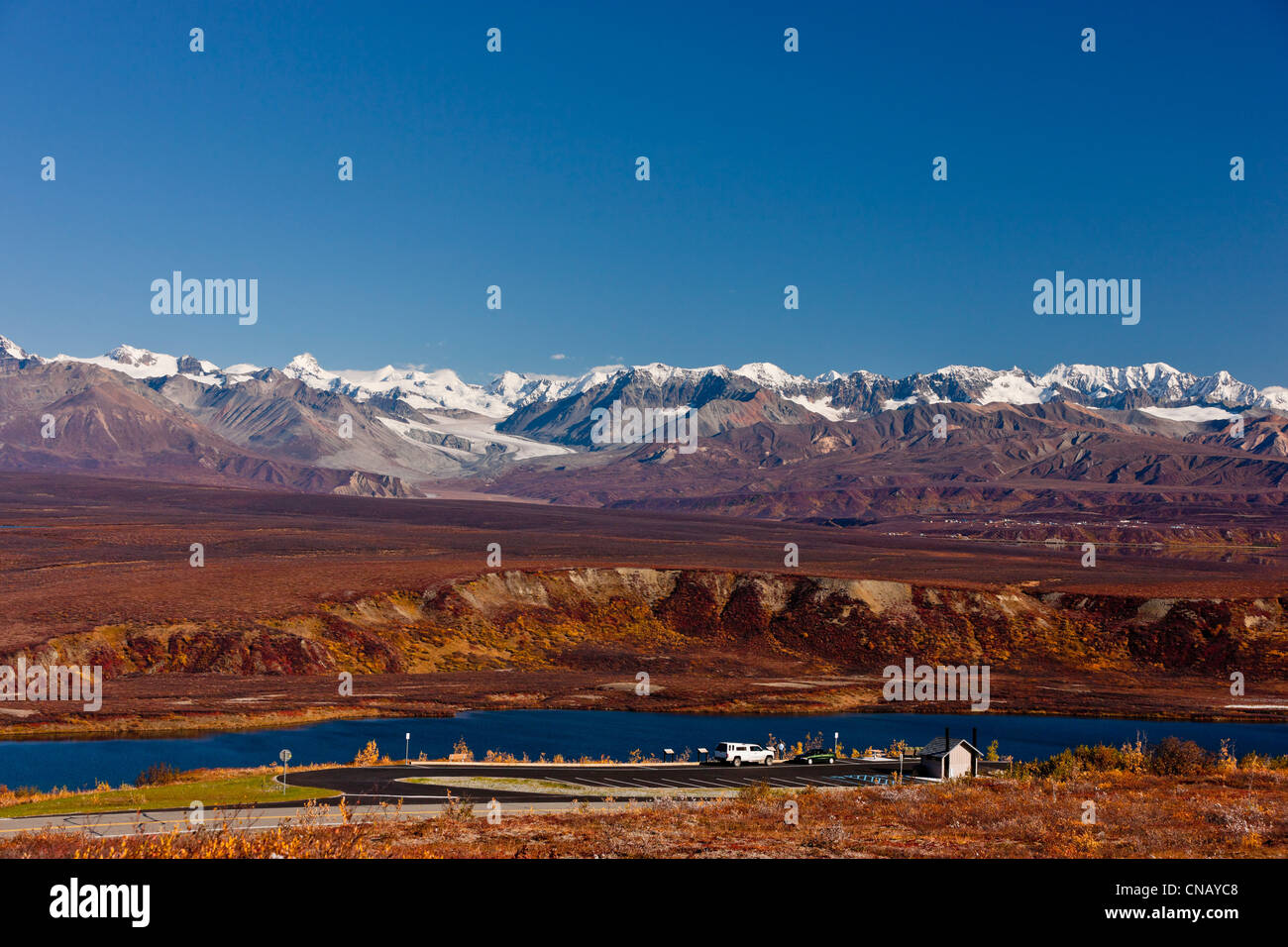 Rest stations and overlook along the Denali Highway with the Alaska ...